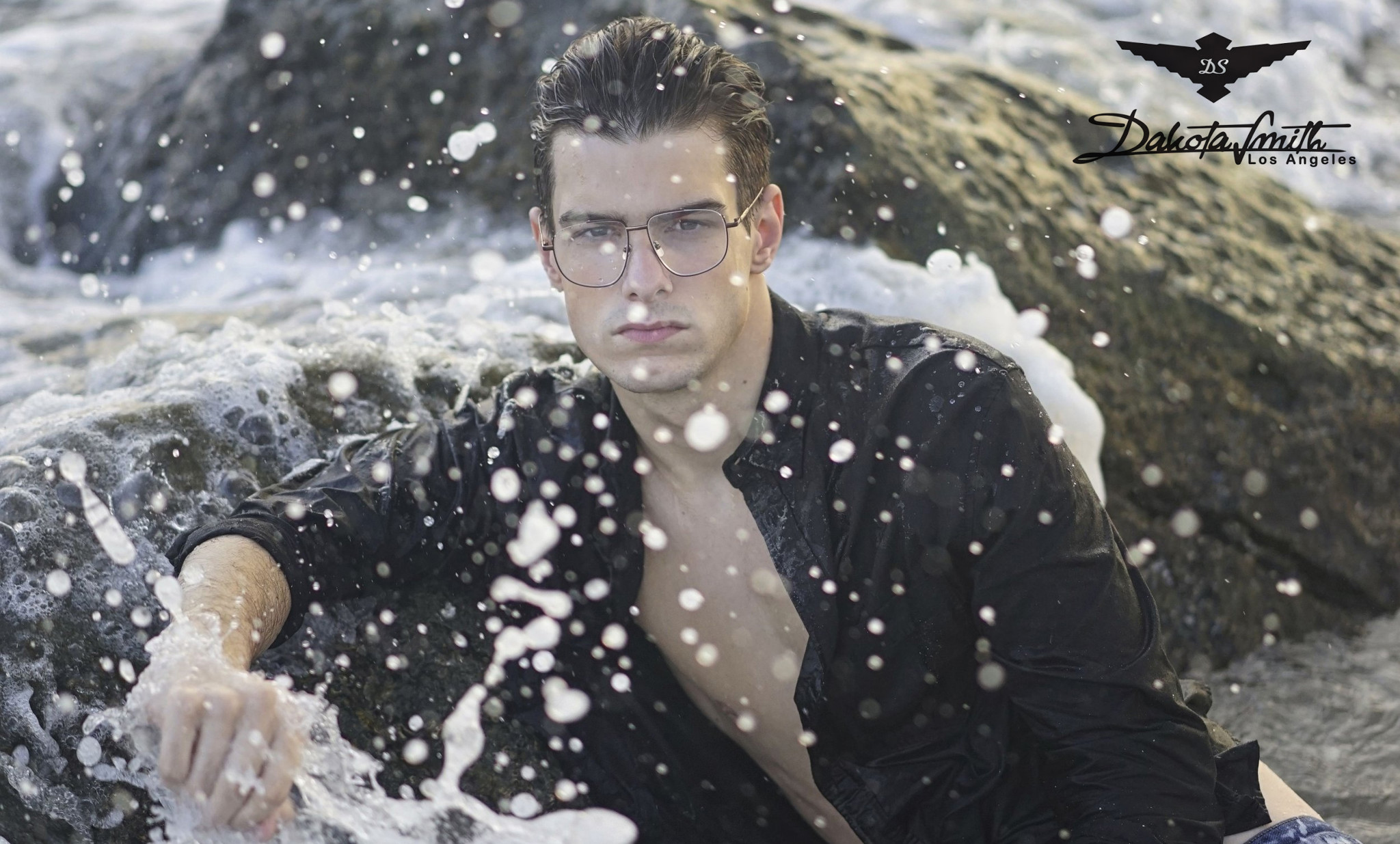 DAKOTA SMITH SALE UPTO – LienSon