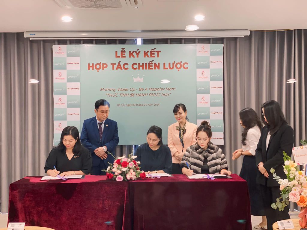 [RECAP] HỌP BÁO LỄ KÝ KẾT HỢP TÁC CHIẾN LƯỢC SURI STORE x LIGHT x YEUM – Suri Store