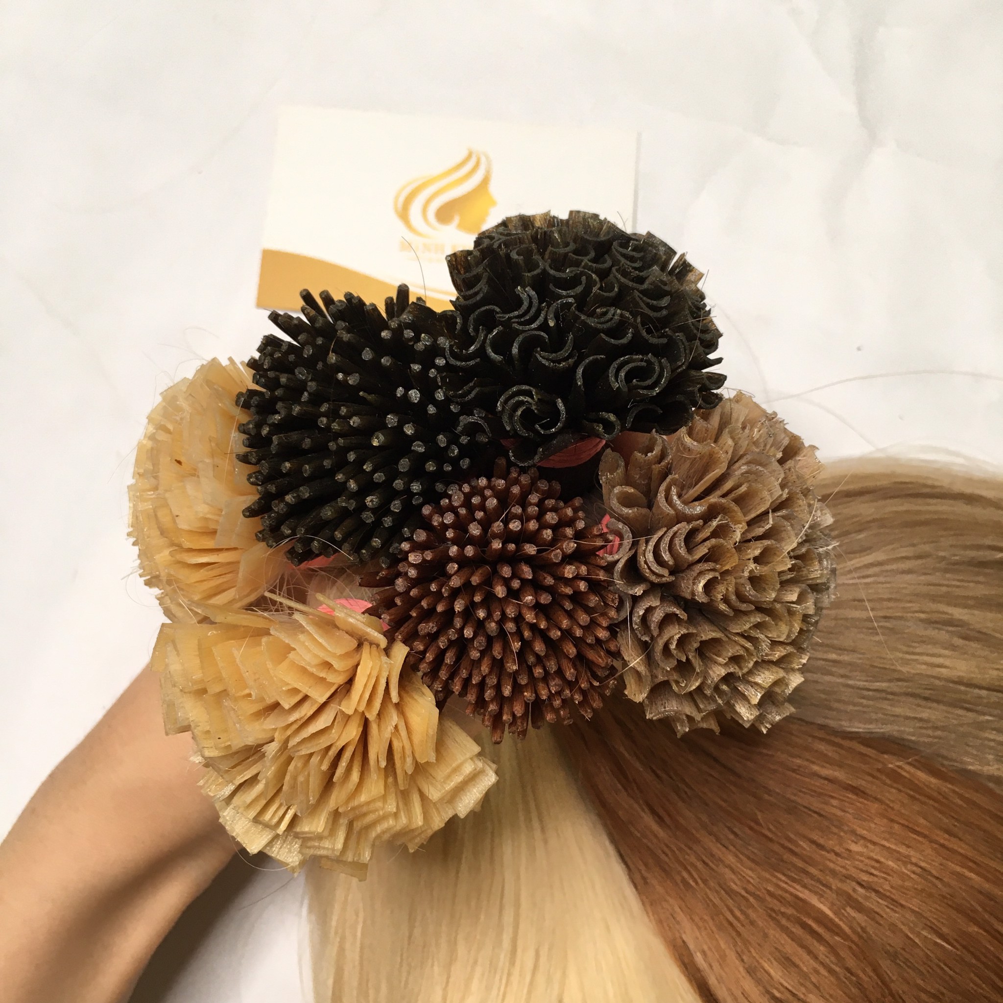 ADVANTAGES AND DISADVANTAGES OF PRE BONDED HAIR EXTENSIONS ADVANTAGES AND DISADVANTAGES OF PRE BONDED HAIR EXTENSIONS