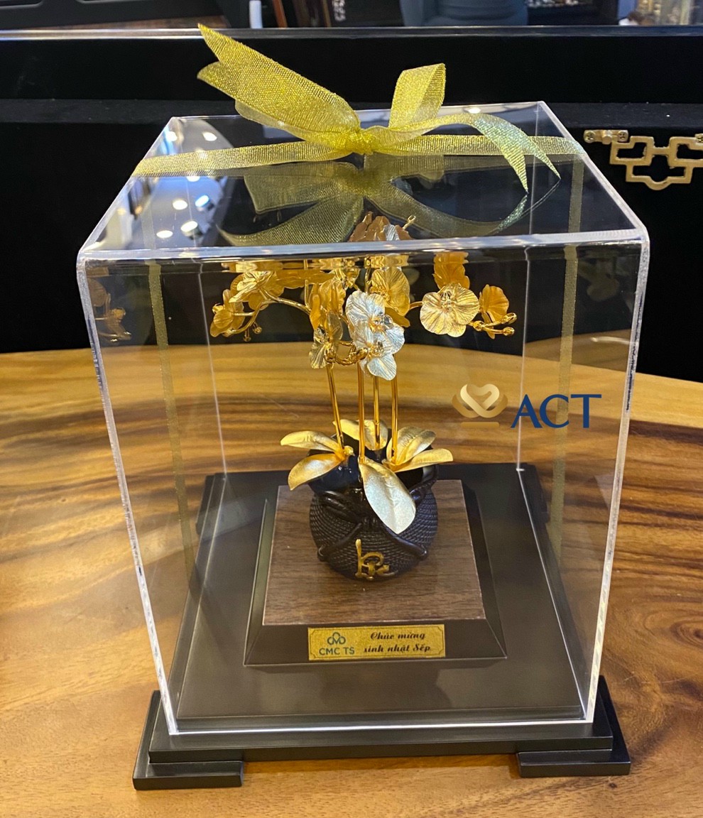 Top 5+ quà tặng sếp nam “điềm lành - ACT GOLD