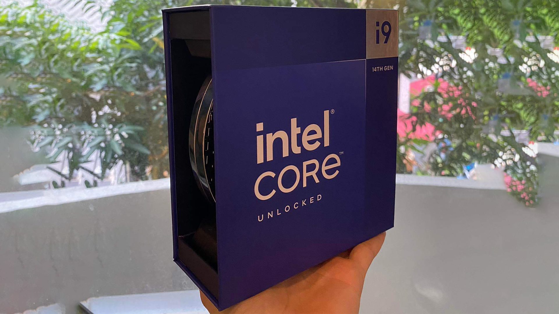Lộ hộp Intel Core i9-14900K màu xanh nhìn… y chang Core i9-13900K – GEARVN.COM