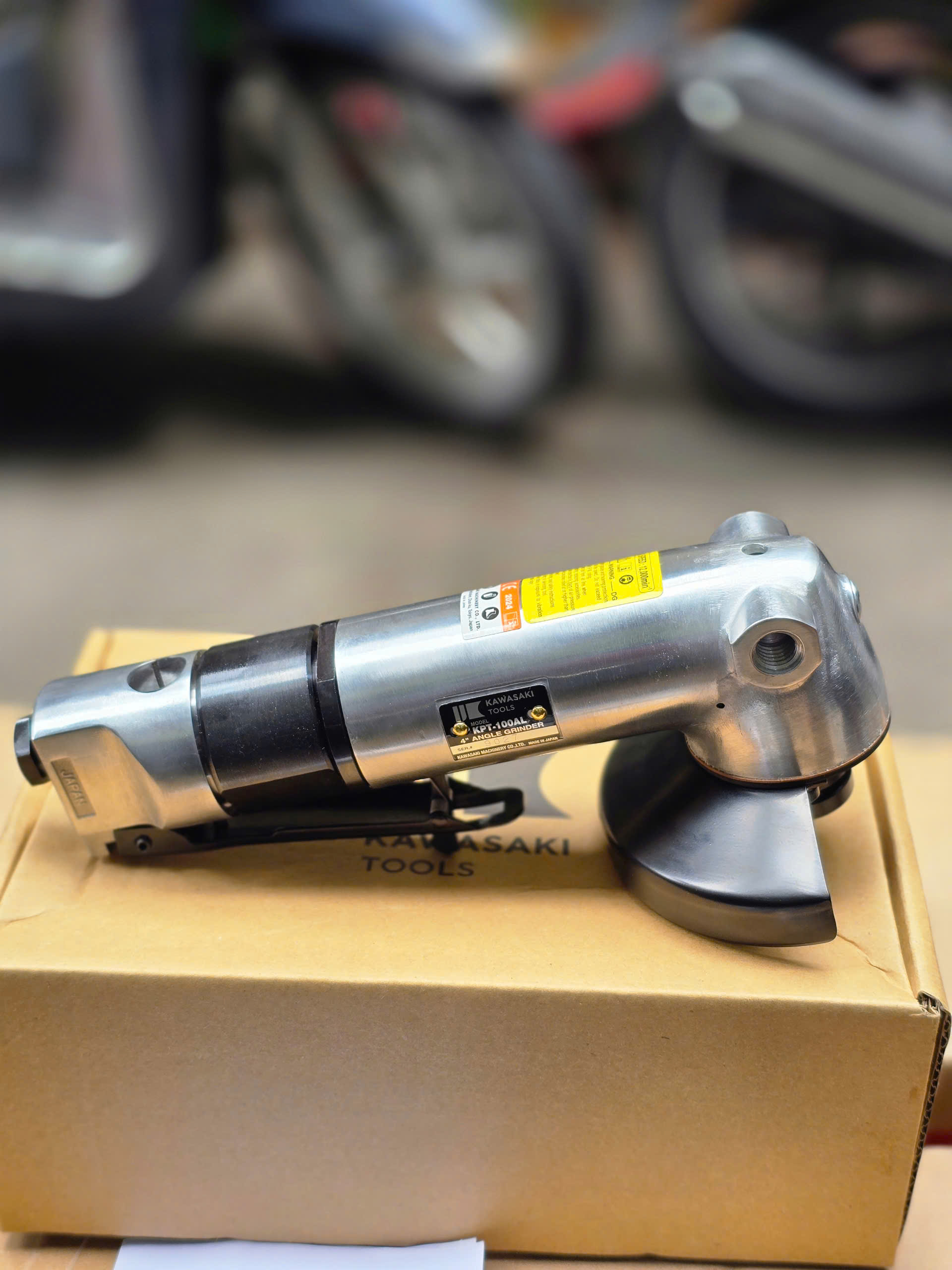 Máy Mài Hơi Cầm Tay Kawasaki KPT-100AL – Khí Nén, Đĩa 100mm Nhật Bản ...