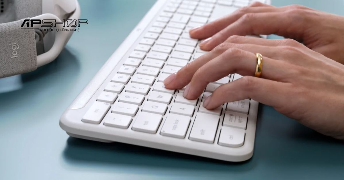 LOGITECH SIGNATURE SLIM KEYBOARD K950: Siêu Phẩm Bàn Phím Mới Nhất từ ...
