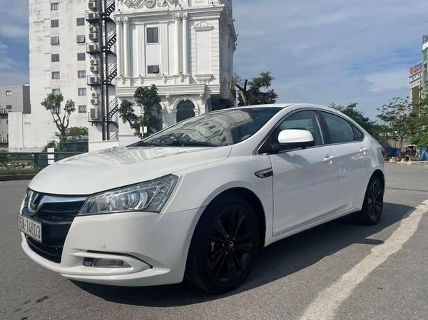 Ắc Quy Xe Luxgen 5 Sedan - Loại Thay Thế Và Cách Bảo Dưỡng