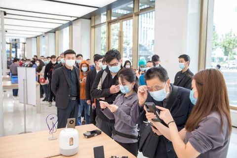 Huawei tính chuyện lách lệnh trừng phạt của Mỹ thông qua các đối tác