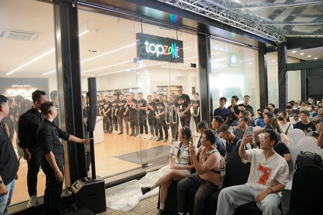 TopZone - nhà bán lẻ Apple hàng đầu Việt Nam, số lượng iPhone 16 lớn k