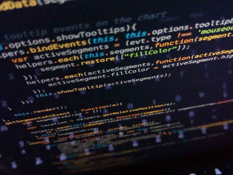 Source code là gì? Tầm quan trọng của source code khi thiết kế website