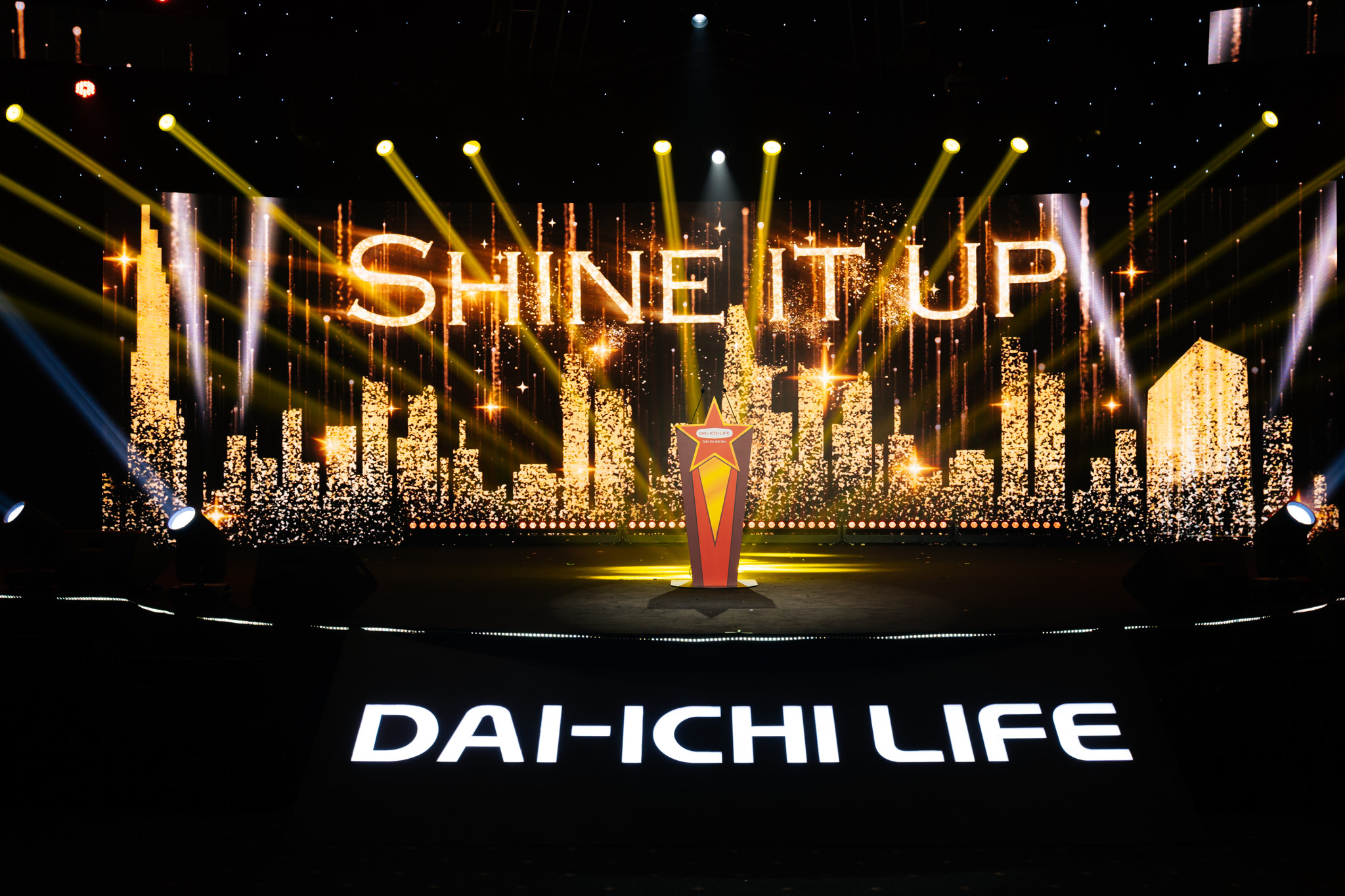 DAI - ICHI LIFE : SHINE IT UP– Vietnam Asia Event