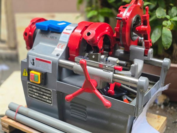 Máy Tiện Ren Ống Lushun Z1T-R2 - Himarket.vn