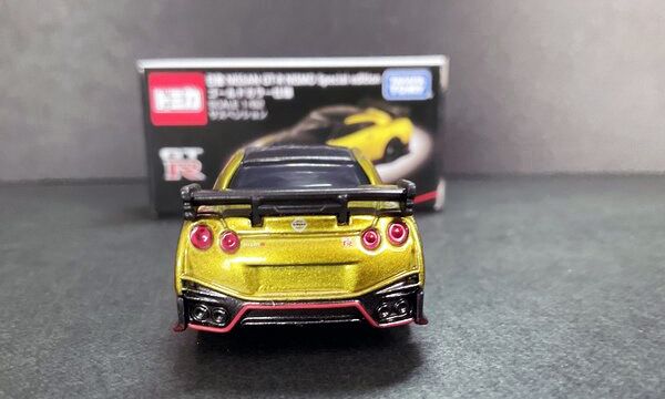 Xe Tomica Nissan GT-R NISMO Special Edition Gold Color Type – nShop ...