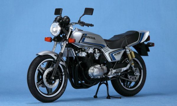 Mô hình xe Honda CB750F Custom Tuned 1/12 Tamiya 14066 – nShop - Game & Hobby