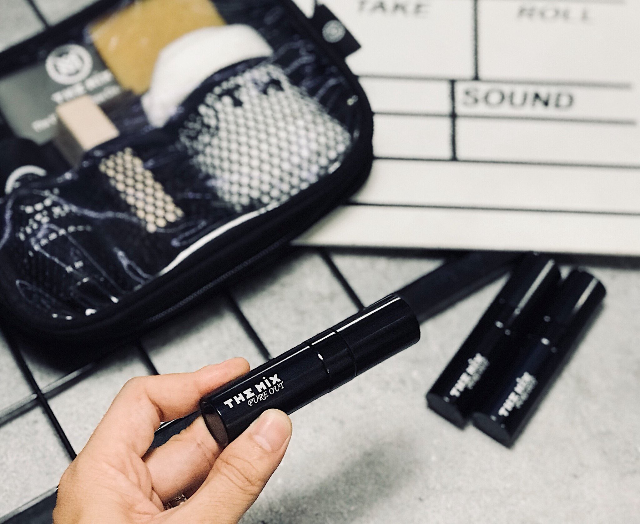 The Mix Shoe Perfume PURE OUT Nước Hoa Cho Sneakers - Đẳng Cấp Chăm Só ...
