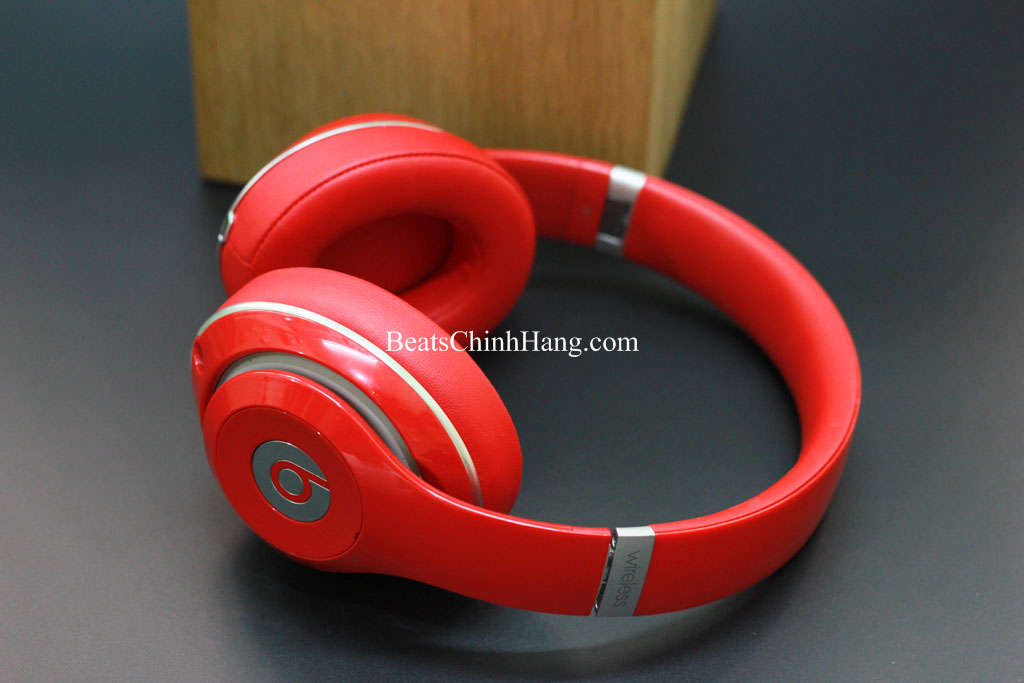 Tai phone Beats Studio 2 Wireless chính hãng Red Nobox