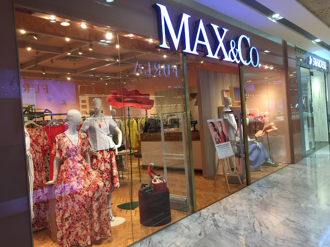 MAX&Co. | Vincom Đồng Khởi Center, 72 Lê Thánh Tôn, quận 1, TP. HCM