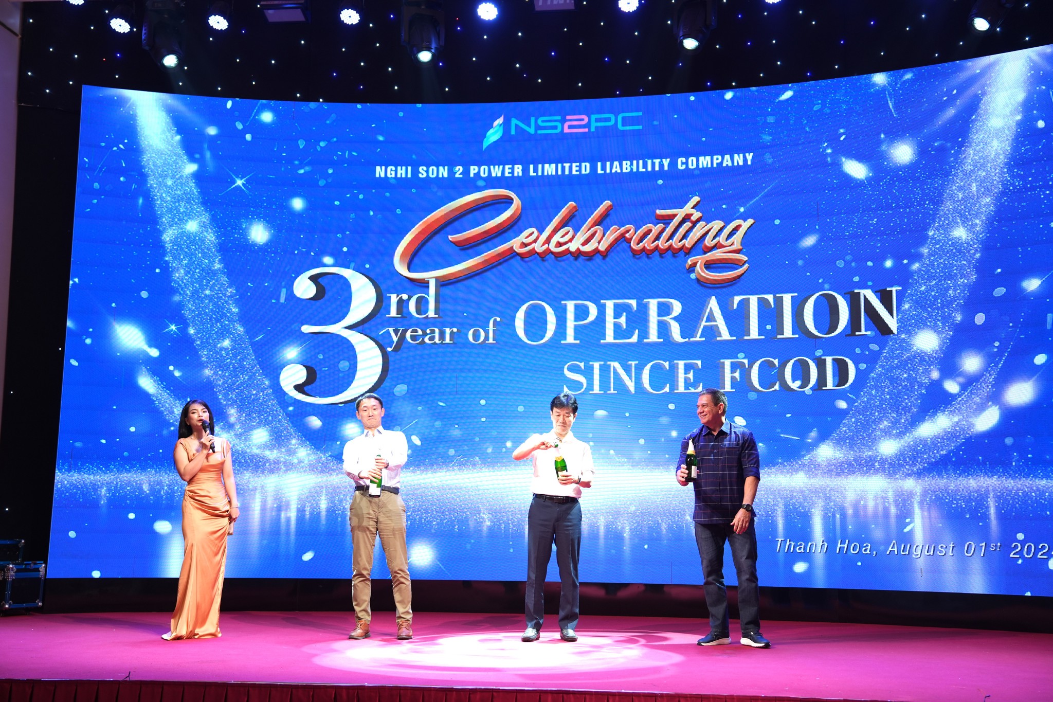 Photos: Celebrating 3rd Year Operation Since FCOD – CÔNG TY THHH ĐIỆN ...
