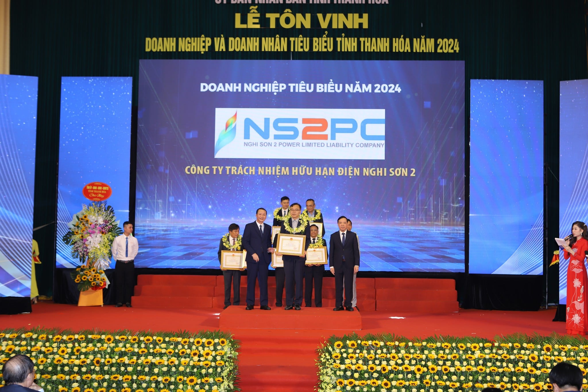 NS2PC vinh dự được công nhận là Doanh nghiệp tiêu biểu Thanh Hóa năm 2 ...