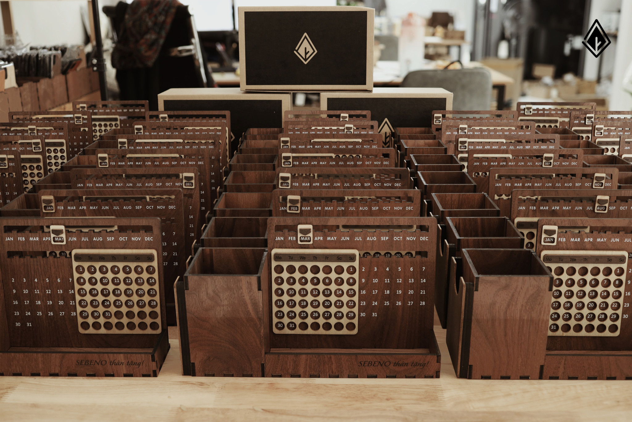 Lịch vạn niên Sebeno - Quà tặng doanh nghiệp in theo yêu cầu – NAU FACTORY