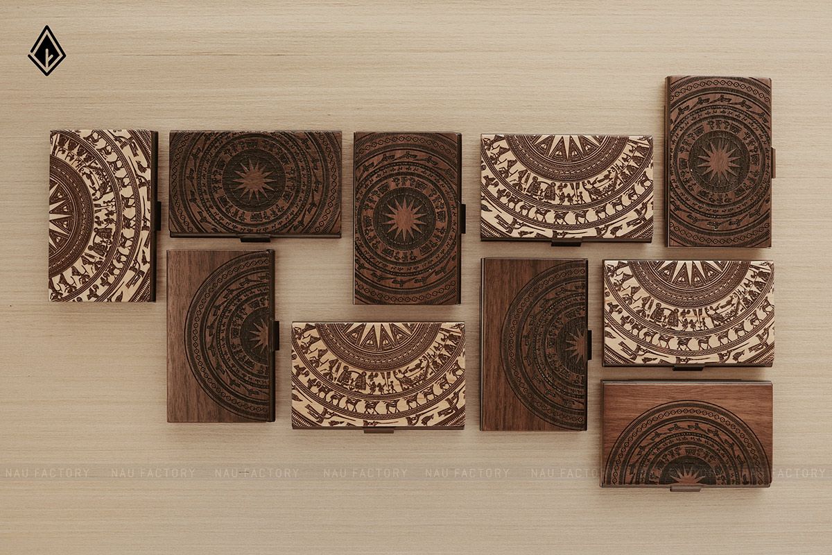Hộp name card trống đồng | Gỗ Maple & Walnut – NAU FACTORY