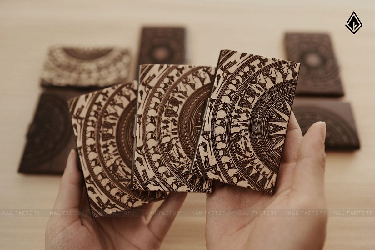 Hộp name card trống đồng | Gỗ Maple & Walnut – NAU FACTORY