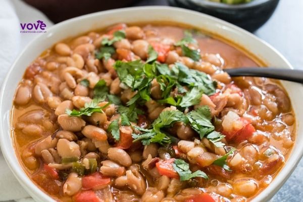 Hướng dẫn nấu đậu Pinto với gia vị kiểu Ấn Độ