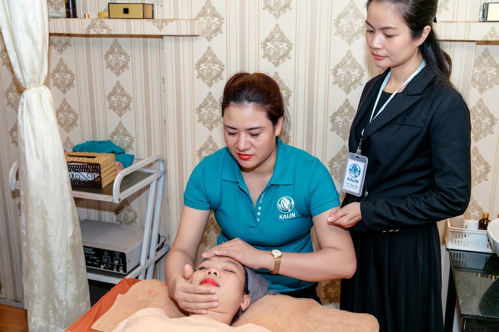 Khóa học Spa trị liệu phù hợp với độ tuổi nào? – Đào Tạo Nghề Kalin Spa