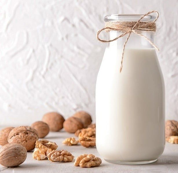 Cách làm sữa óc chó thơm ngon bổ dưỡng – HAPPI OHA