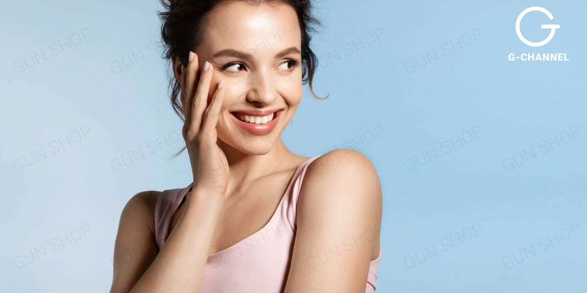 Bắn Tinh Trùng Lên Mặt Có Sao Không? Tại Sao Nam Giới Thích Làm Vậy?