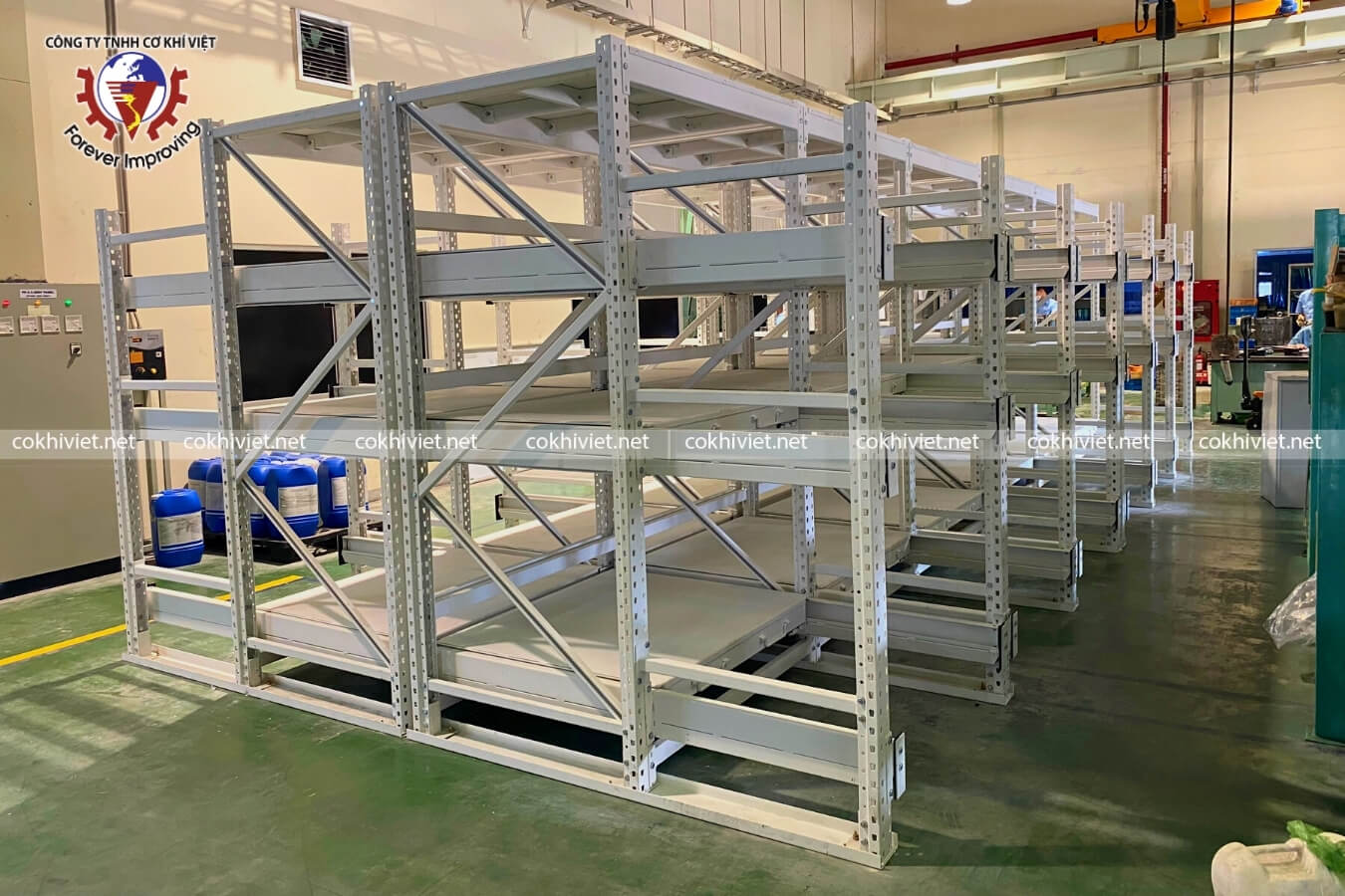 Kệ kho công nghiệp chuyên tải trọng nặng CHẤT LƯỢNG CAO – Cơ Khí Việt