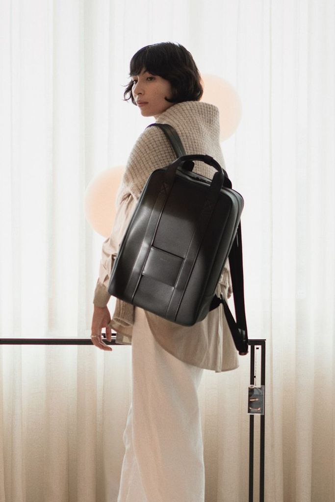 Cách Phối Đồ Với Balo Nam Chuẩn Phong Cách Hot Trend 2025 – Natoli