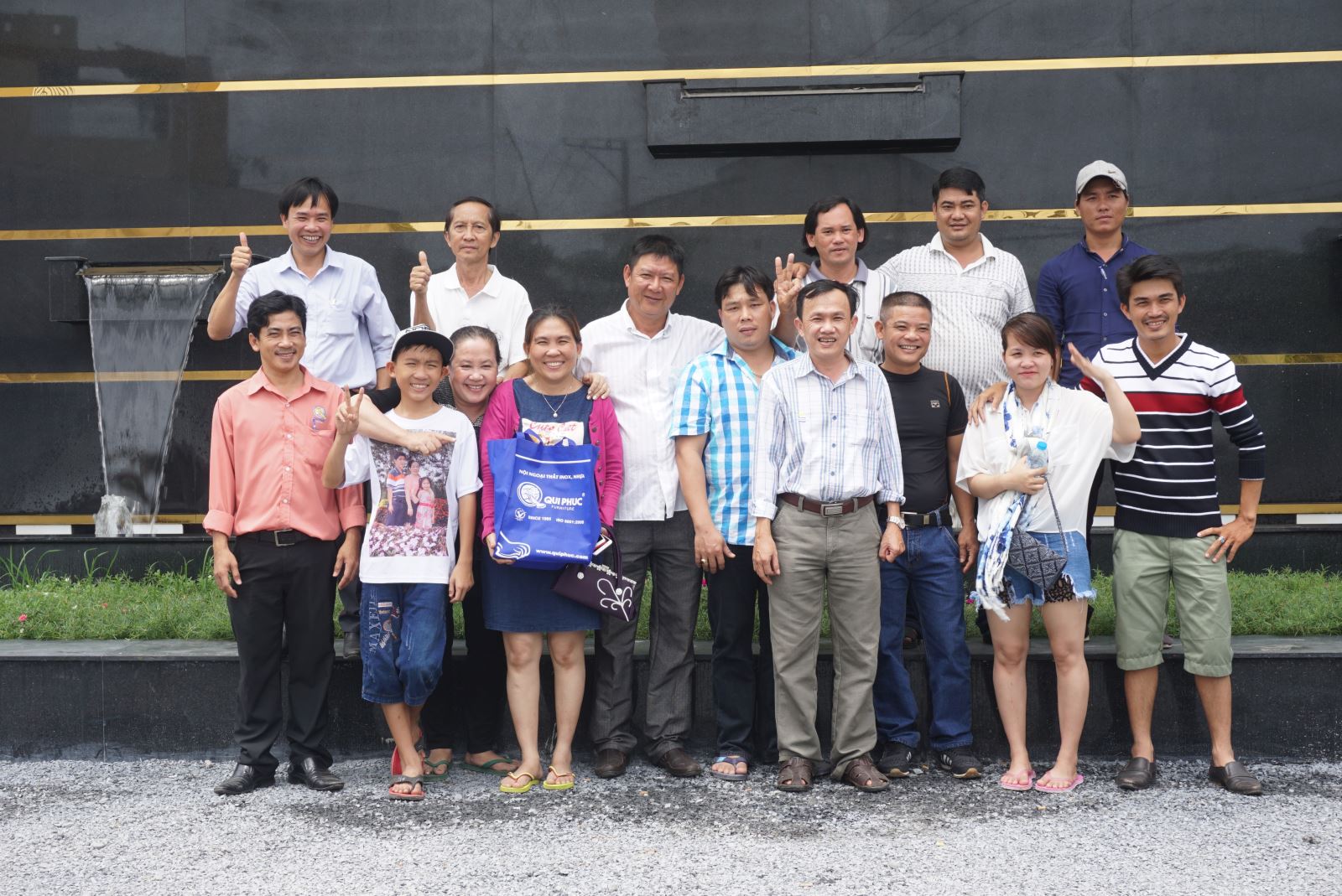 CÔNG TY QUI PHÚC TIẾP ĐÓN ĐOÀN KHÁCH TỪ CÀ MAU ĐẾN THAM QUAN TẠI NHÀ M