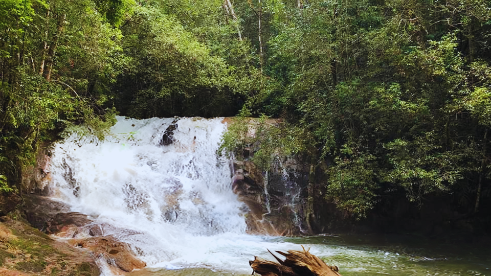 EXPLORE THE JOURNEY TO HEAVEN'S GATE WATERFALL - DA LAT: AN IDEAL DEST ...