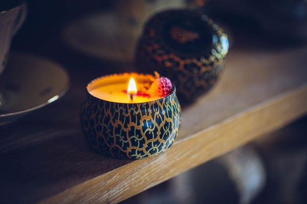 Tại sao những ngọn nến thơm tốt nhất được làm từ sáp đậu nành Dalat Retro