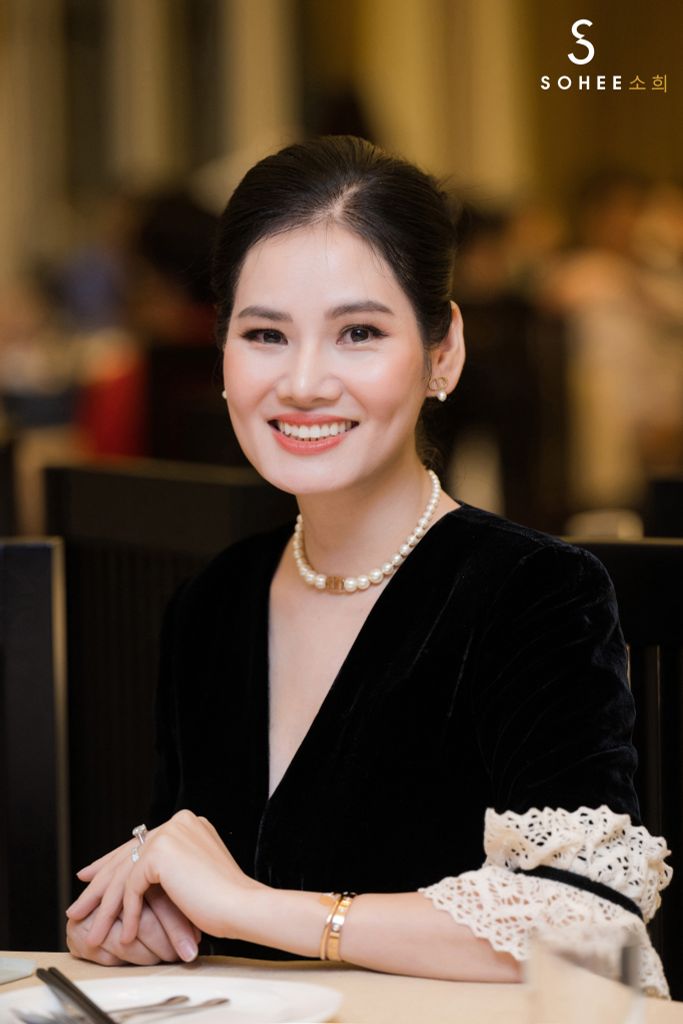 𝐘𝐄𝐀𝐑 𝐄𝐍𝐃 𝐏𝐀𝐑𝐓𝐘 𝐒𝐎𝐇𝐄𝐄 𝐱 𝐃𝐄 𝐎𝐁𝐄𝐋𝐋𝐘 – SOHEE HÀN QUỐC