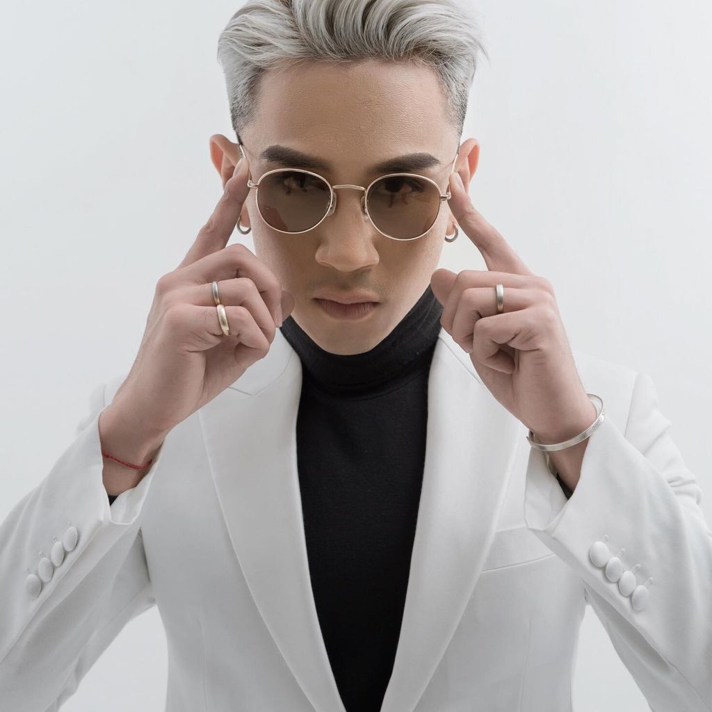 Duong Edward ( ca sỹ ) – ROGER & FANK