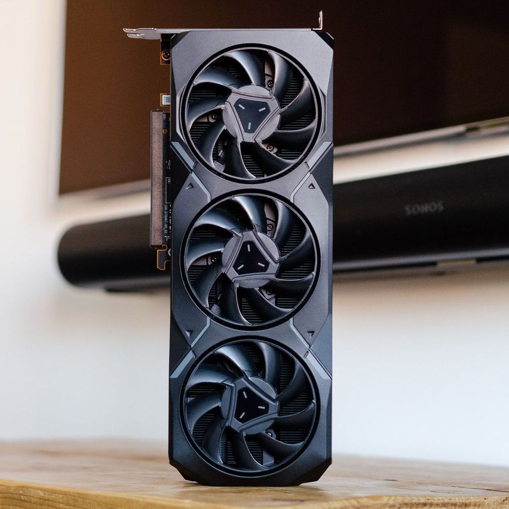 7900 XTX – Hiệu năng vượt mong đợi với một Fanboy AMD– TPLAB