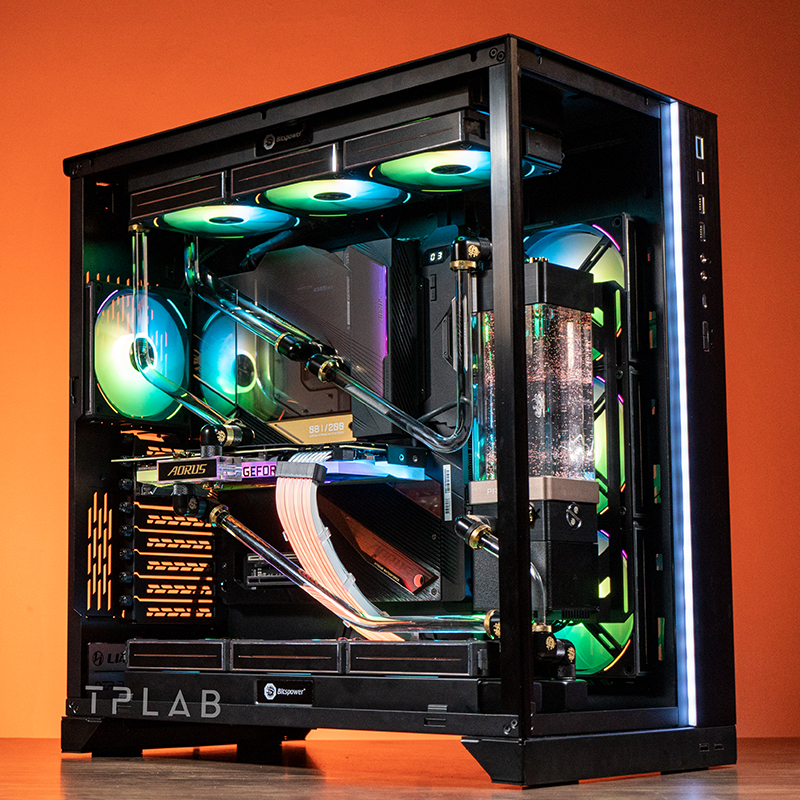 (SHOWCASE) Tổng Hợp Những Bộ PC CUSTOM Build Tại TPLAB