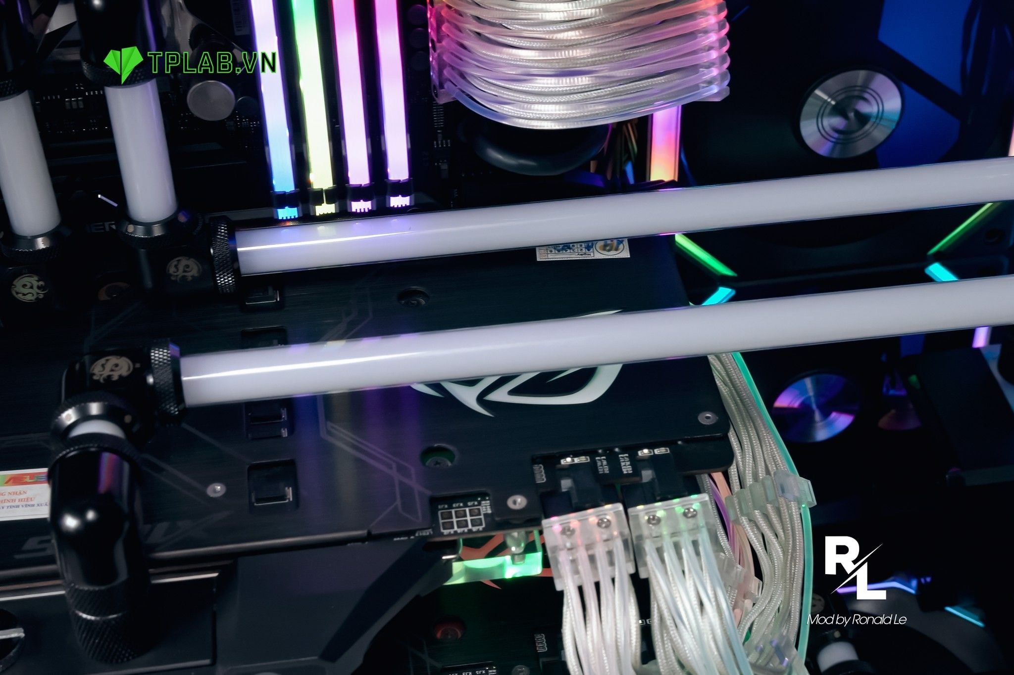PC CUSTOM LIAN LI XL SLI GTX 1080Ti– TPLAB