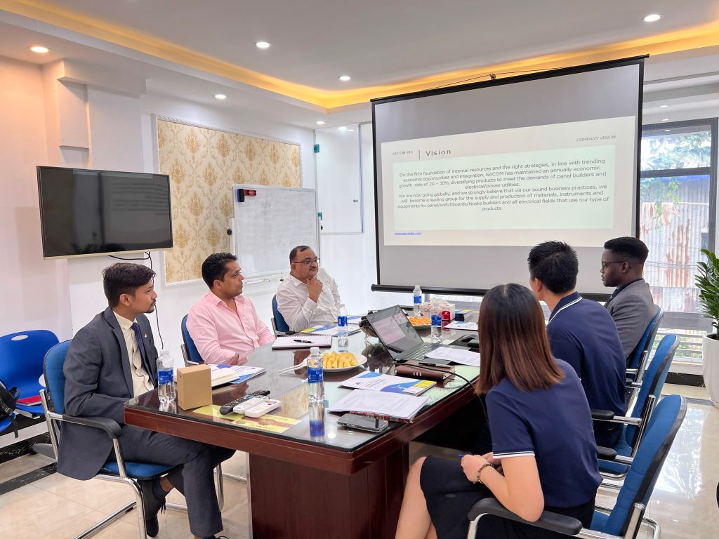 Welcoming SECURE Group CEO to visit and work in SACOM/NAM A – NPP Vttb ...