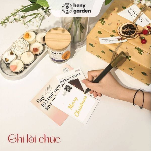 Gợi Ý 15+ Món Quà Noel Cho Bố Mẹ Ý Nghĩa Và Đong Đầy Yêu Thương