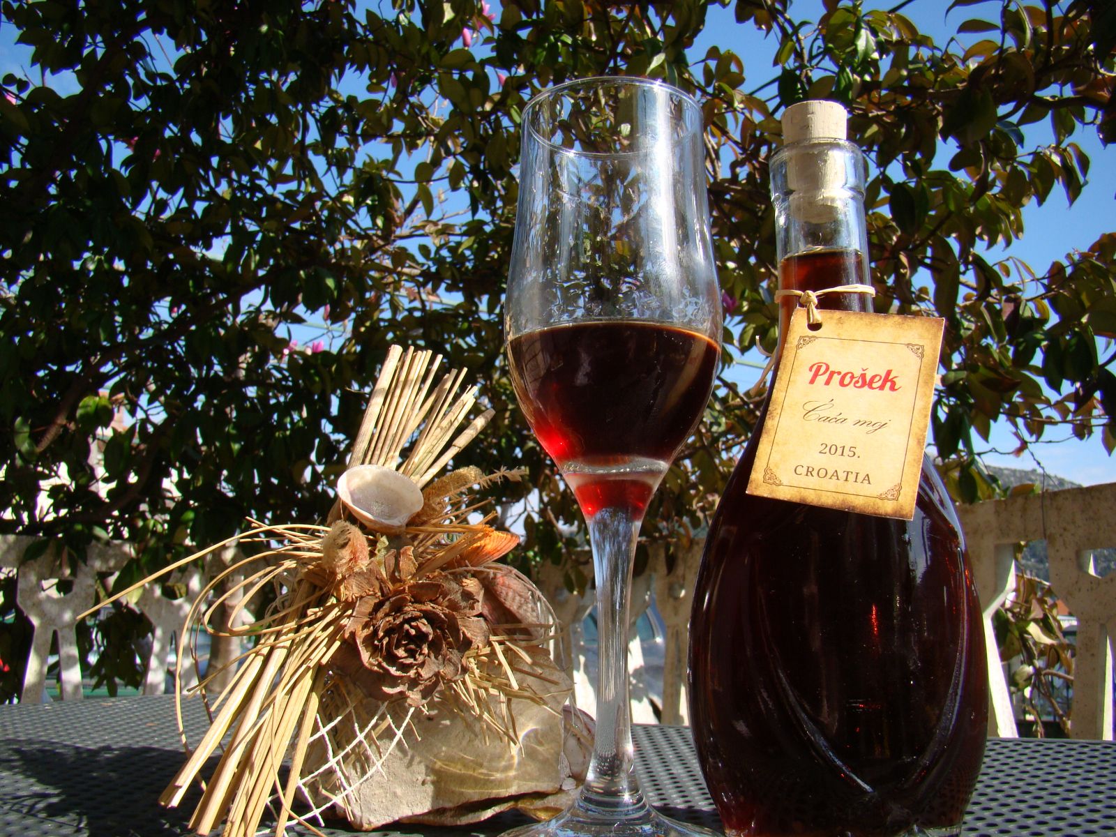 Straw wine là gì? Lịch sử Straw wine – Cái Nút Bần