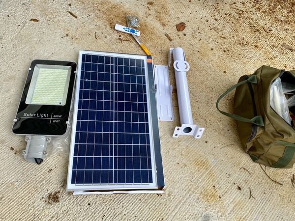 Cách cài đặt đèn năng lượng mặt trời – Solight Solar