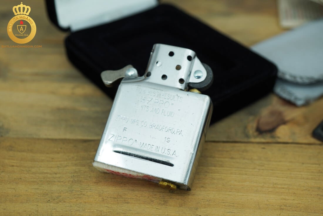 BẬT LỬA ZIPPO USA BẠC KHỐI THIỆN ÁC – ZIPMEN