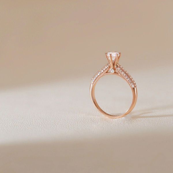 [2025] Giá Nhẫn Đính Hôn Kim Cương Bao Nhiêu? Top 10 Mẫu Đẹp – Giá Tốt ...