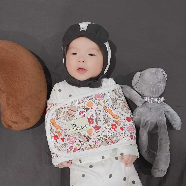 KHĂN QUẤN ANNA&EVE: 10 GIÂY MẸ THAO TÁC, TRÒN GIẤC CON NGỦ NGON – YODEE Việt Nam