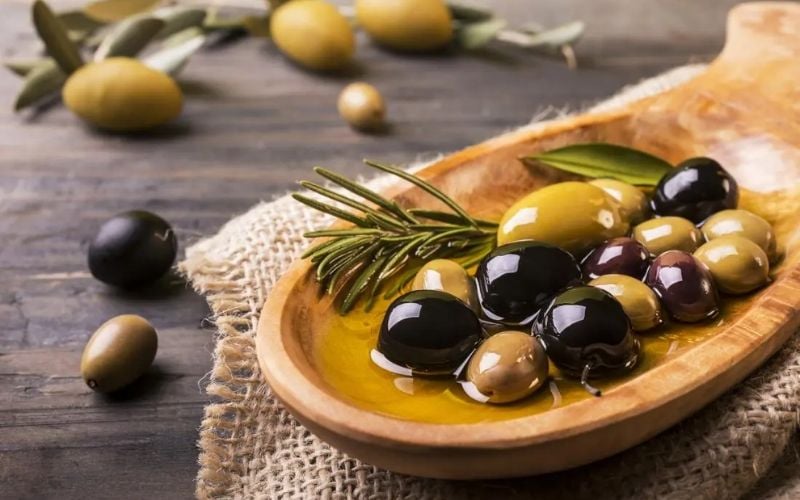Sự khác nhau giữa oliu xanh và oliu đen – TheARTERI