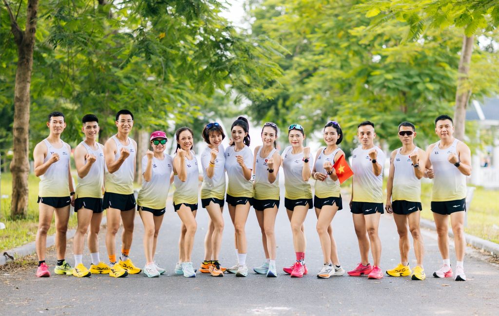 RA MẮT TRANG PHỤC ERKE x VKL RUNNERS – Erke Việt Nam