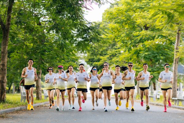 RA MẮT TRANG PHỤC ERKE x VKL RUNNERS – Erke Việt Nam