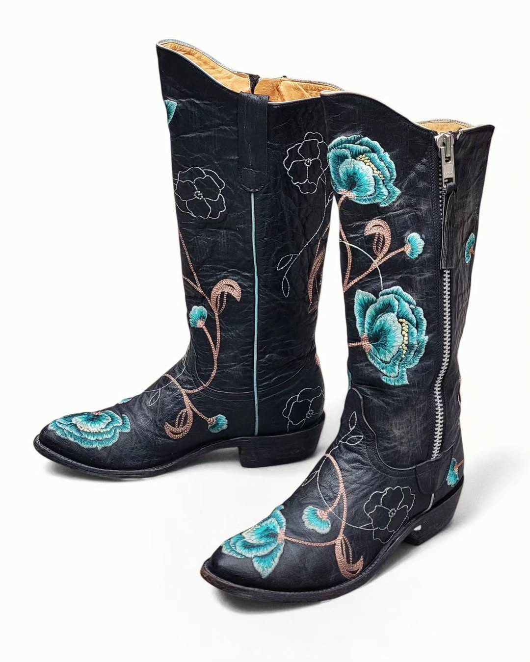 Râu - Tiệm giày cũ