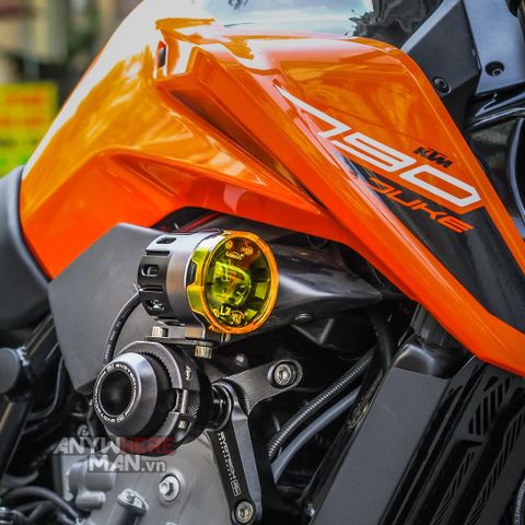 Mẫu xe Adventure Honda CB500X trang bị đèn trợ sáng cao cấp Loboo L7 t ...