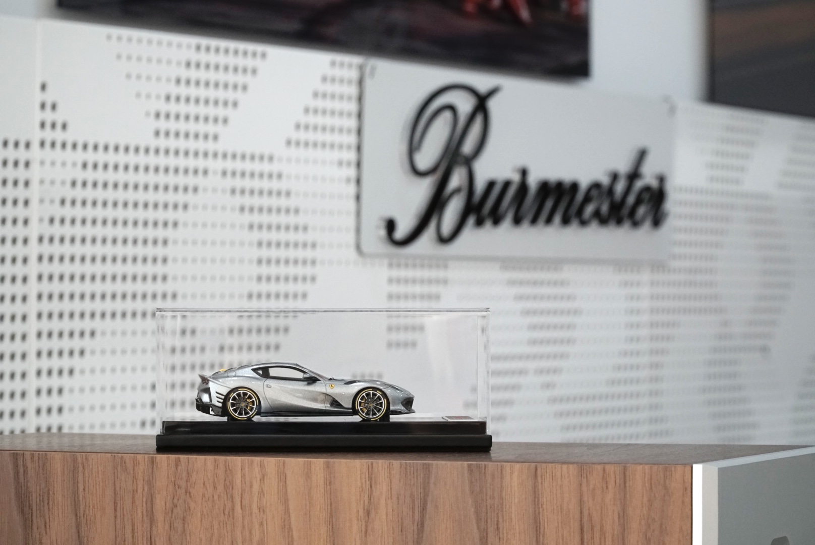 Trải nghiệm hệ thống Burmester tại showroom Ferrari tại Quận 7 – HiFi Store